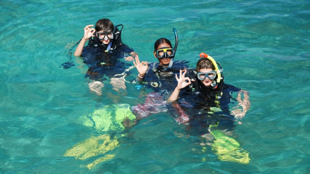 Family Diving Holidays & Packages - Family Dive Travel