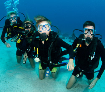 Family Diving Holidays & Packages - Family Dive Travel