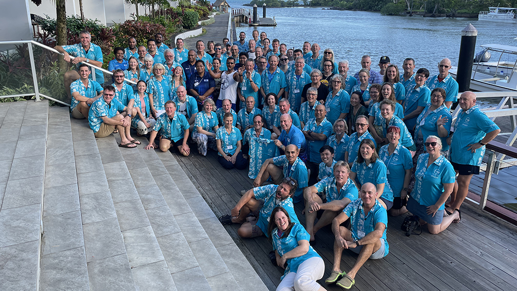 Diving doctors take a plunge into diver health – and Beqa Lagoon!